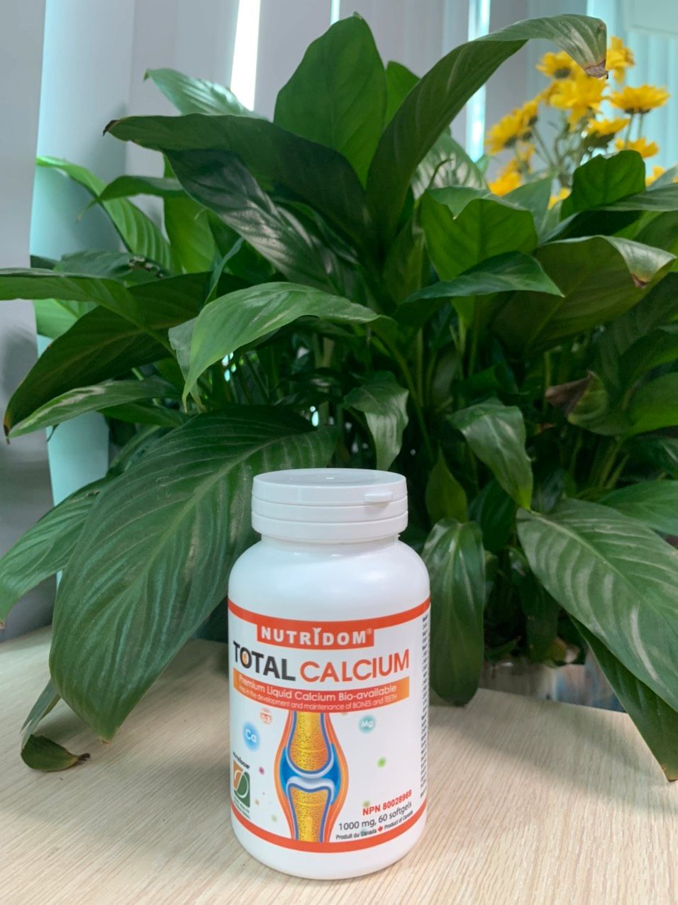 Nutridom Total Calcium | iCheck.vn